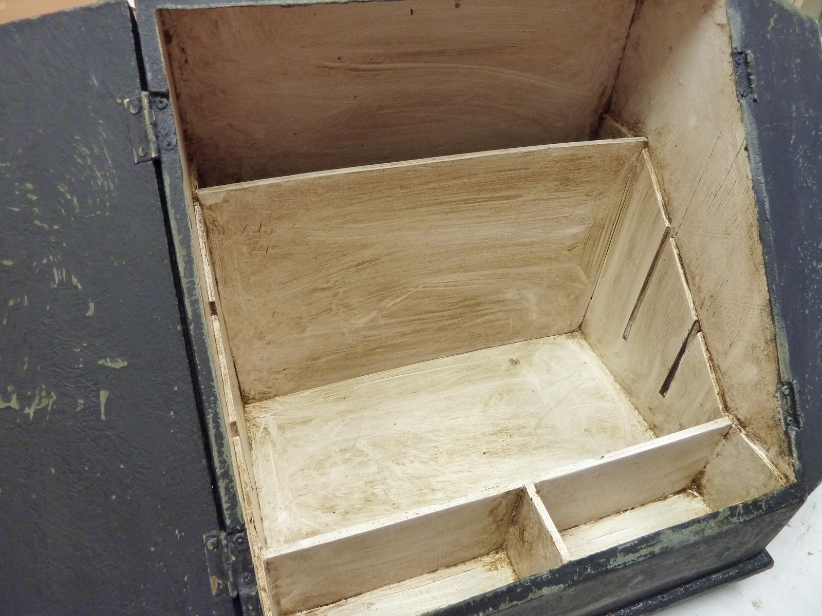 Deborah Gayle Studio: Caromal Colours Painted Wooden Box