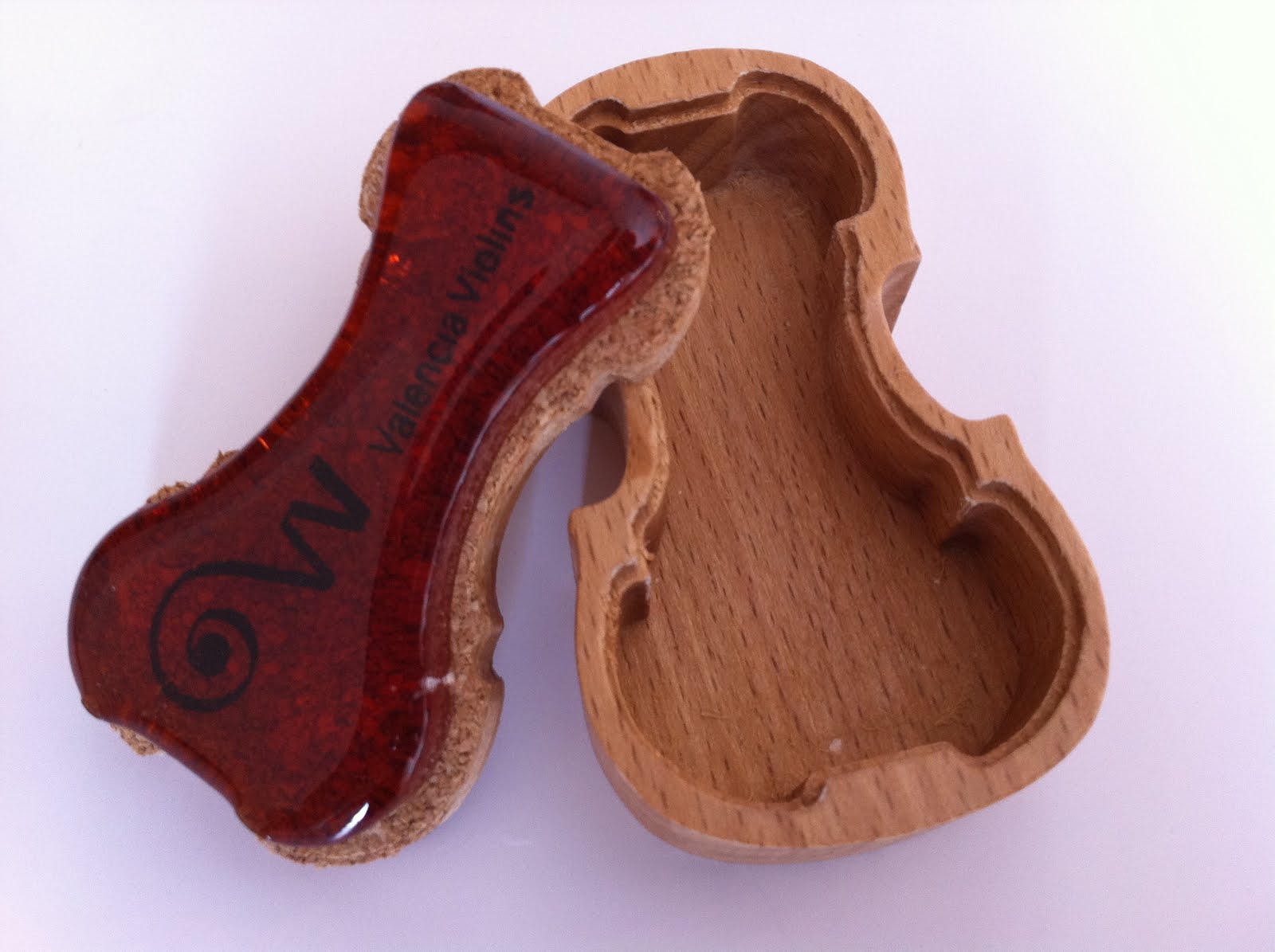 Taller de Lutheria · Sergi Martí: NUEVA RESINA · Valencia Violins