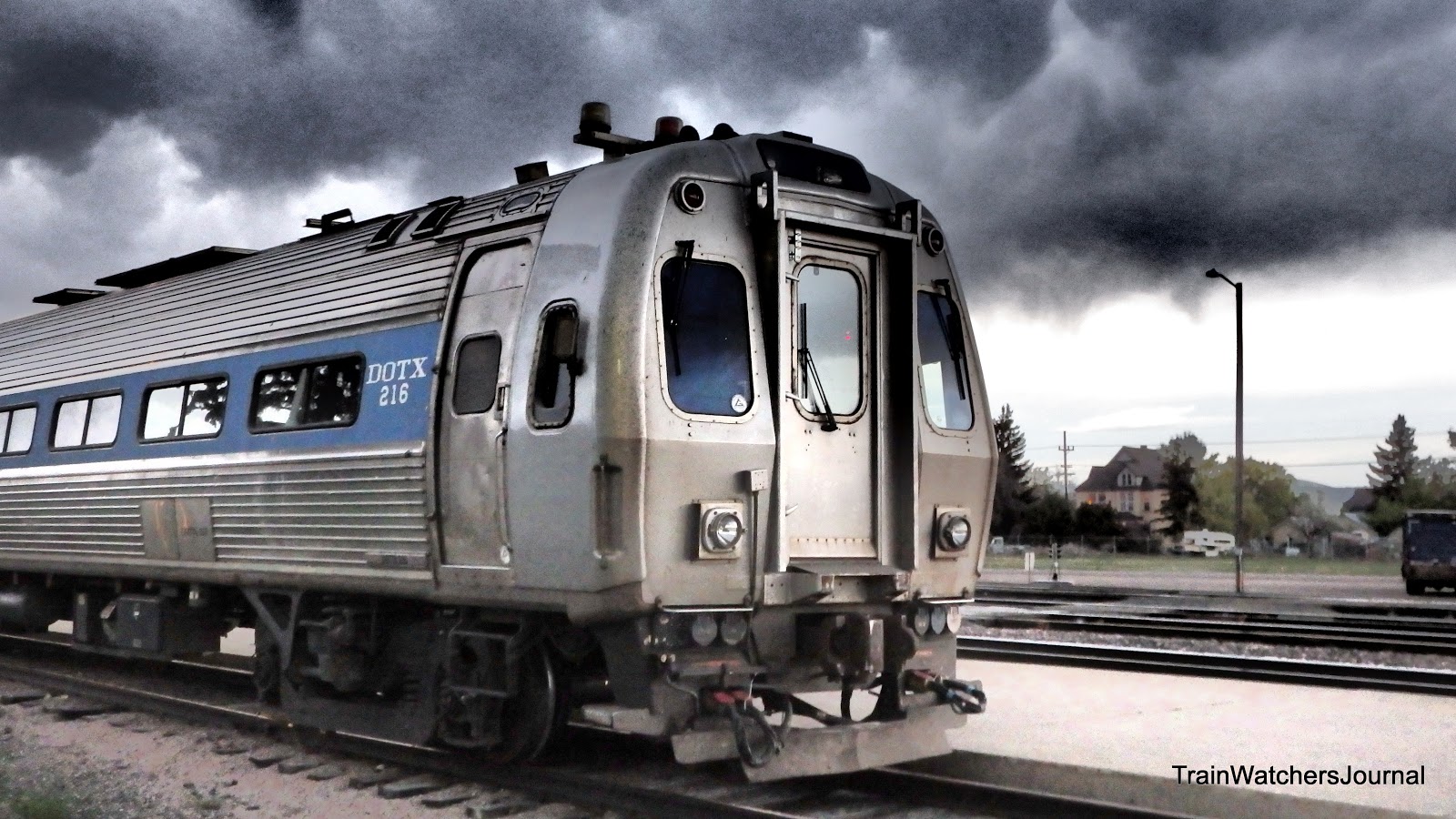 TrainWatchersJournal: DOT Metroshell Makes a Visit to the MRL