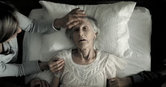 Why the Dying See Their Deceased Relatives Before They Go – And What My ...