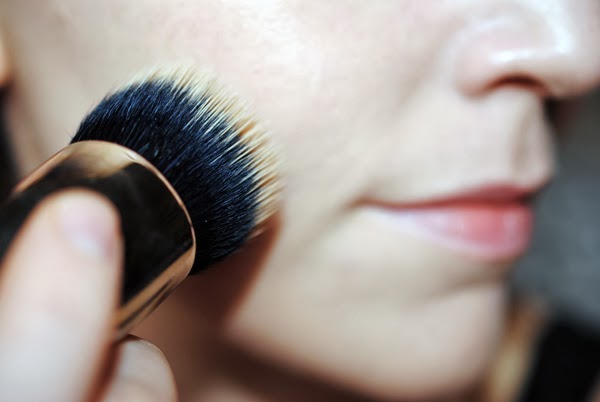 Photos, Review + Application Tips: Japonesque's New BB/CC Cream Brush ...