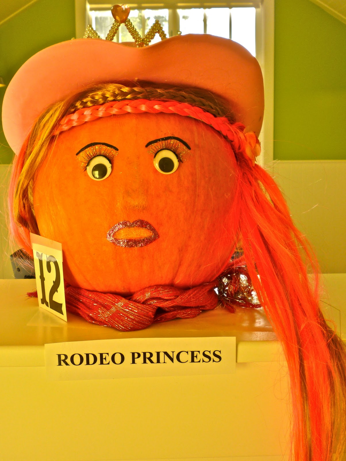 The Kid Dentist: Staff Pumpkin Decorating Contest 2011