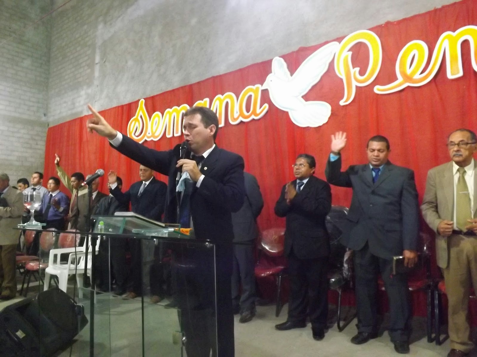 Missões em Pentecoste: Veja como foi a 2ª Noite da Semana Pentecostal ...