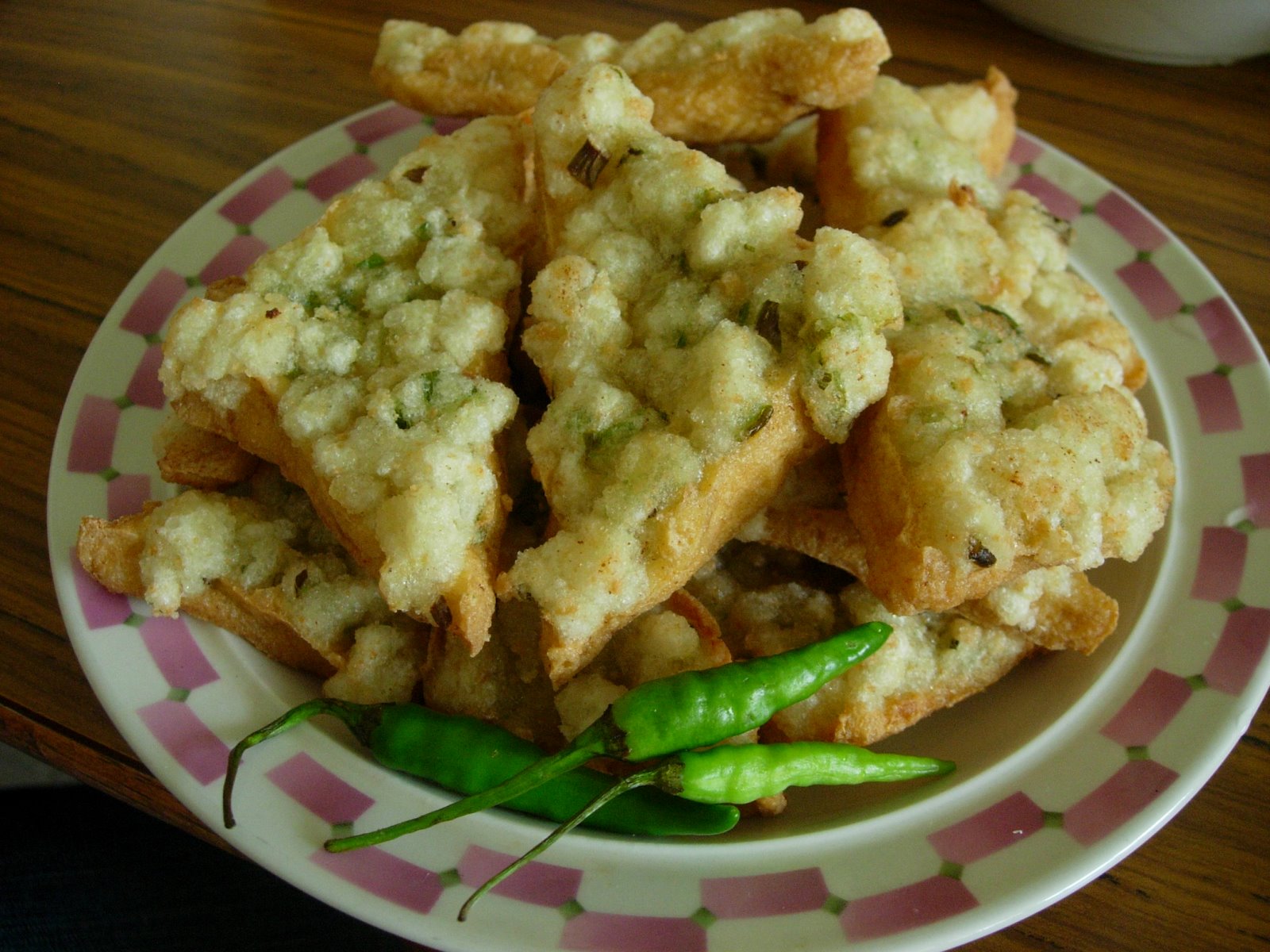 wisata kuliner indonesia: Tahu aci dan tahu pletok makanan khas Tegal