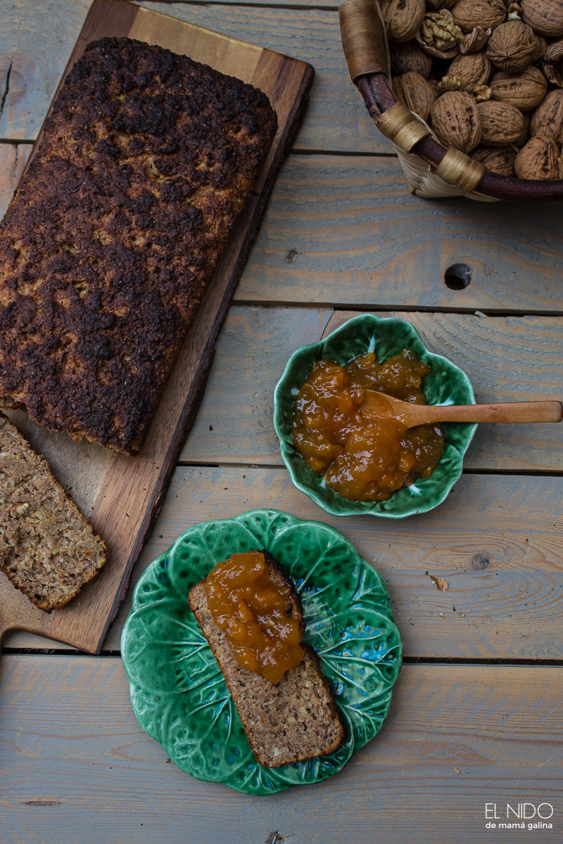 PAN ENRIQUECIDO CON NUECES Y MANZANA / EL nido DE MAMÁ GALLINA