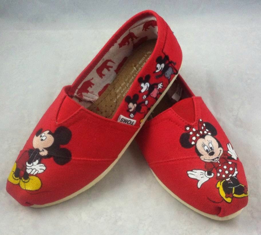Fancy Feet Art: Mickey Mouse & Minnie Mouse TOMS Shoes
