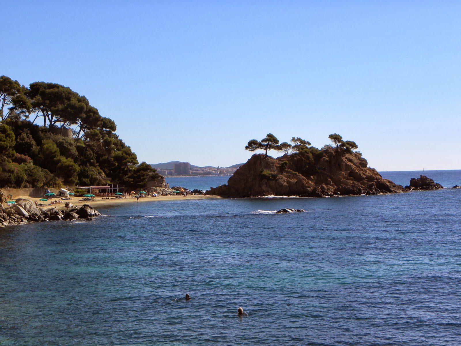 El blog de Argemir: Tour fotográfico: playas, calas y acantilados de la ...