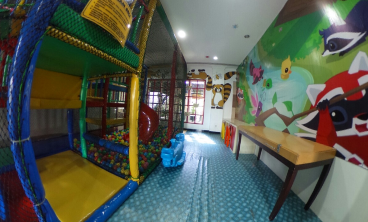 Club House Regency 21