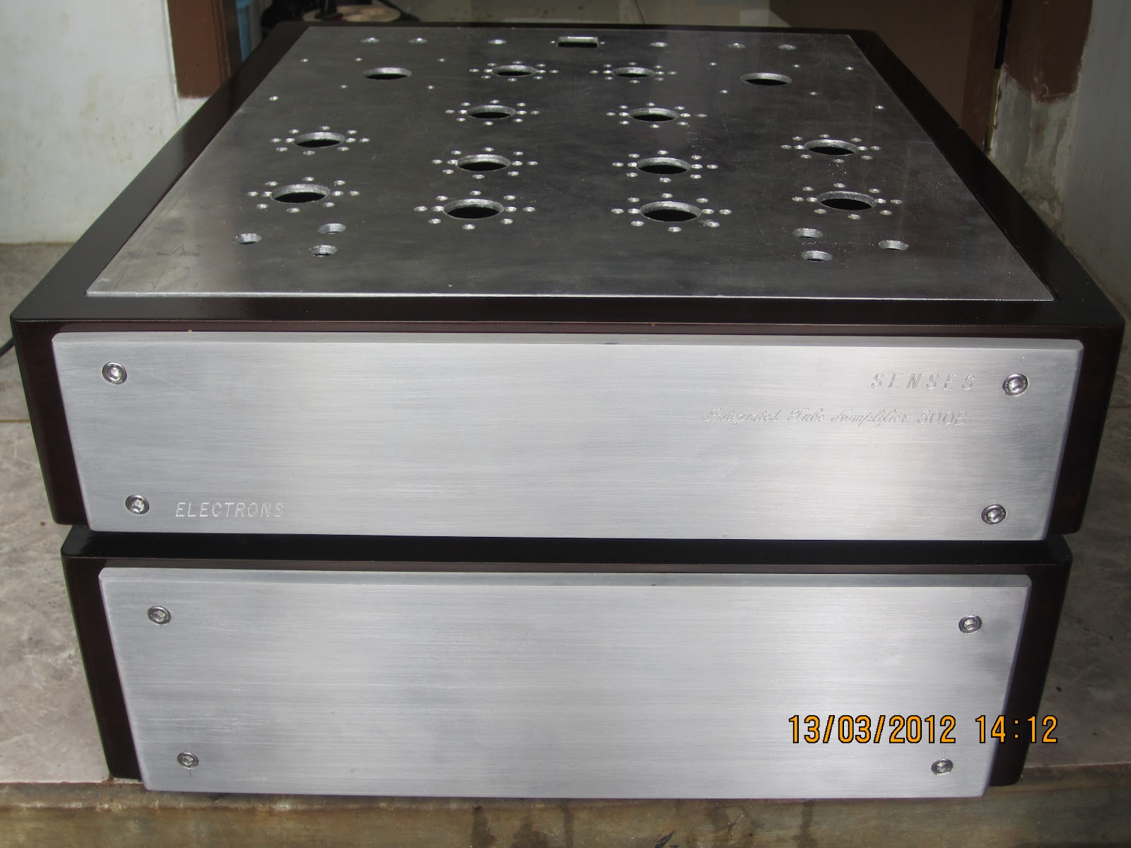 E L E C T R O N S: P R O J E C T ORDER DIY ( all Hand Made )