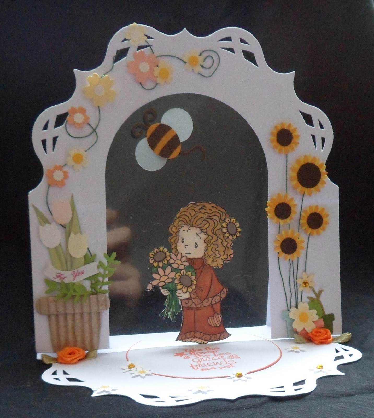 .K's crafty corner.: Easel Arch Card Tutorial