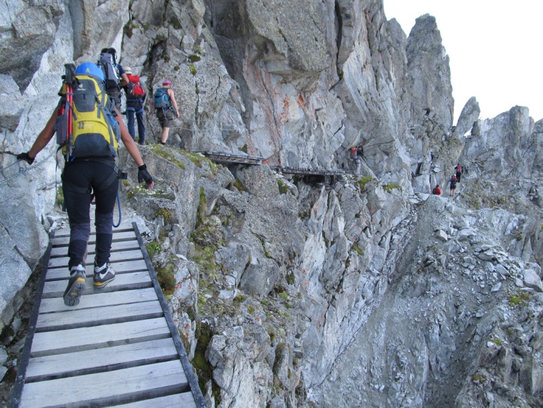 Escursionismo a 360°: Il Sentiero dei Fiori e Cima Payer (EEA)