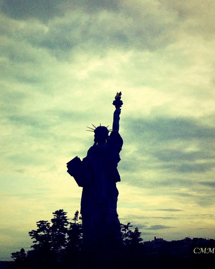 Lucilius: La Statue de la Liberté à Paris