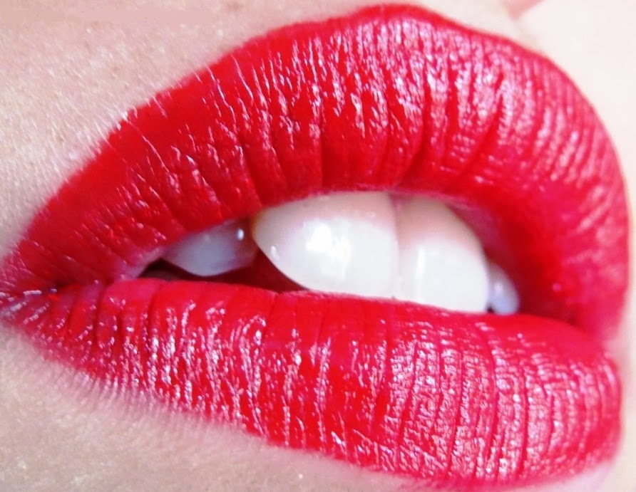 The Ultimate Guide to Choosing a Red Lipstick for Your Skin Tone, Skin ...