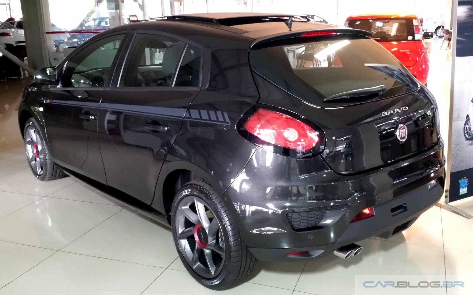Bravo Sporting 2016 Preto Vesúvio Dualogic: fotos e preço | CAR.BLOG.BR