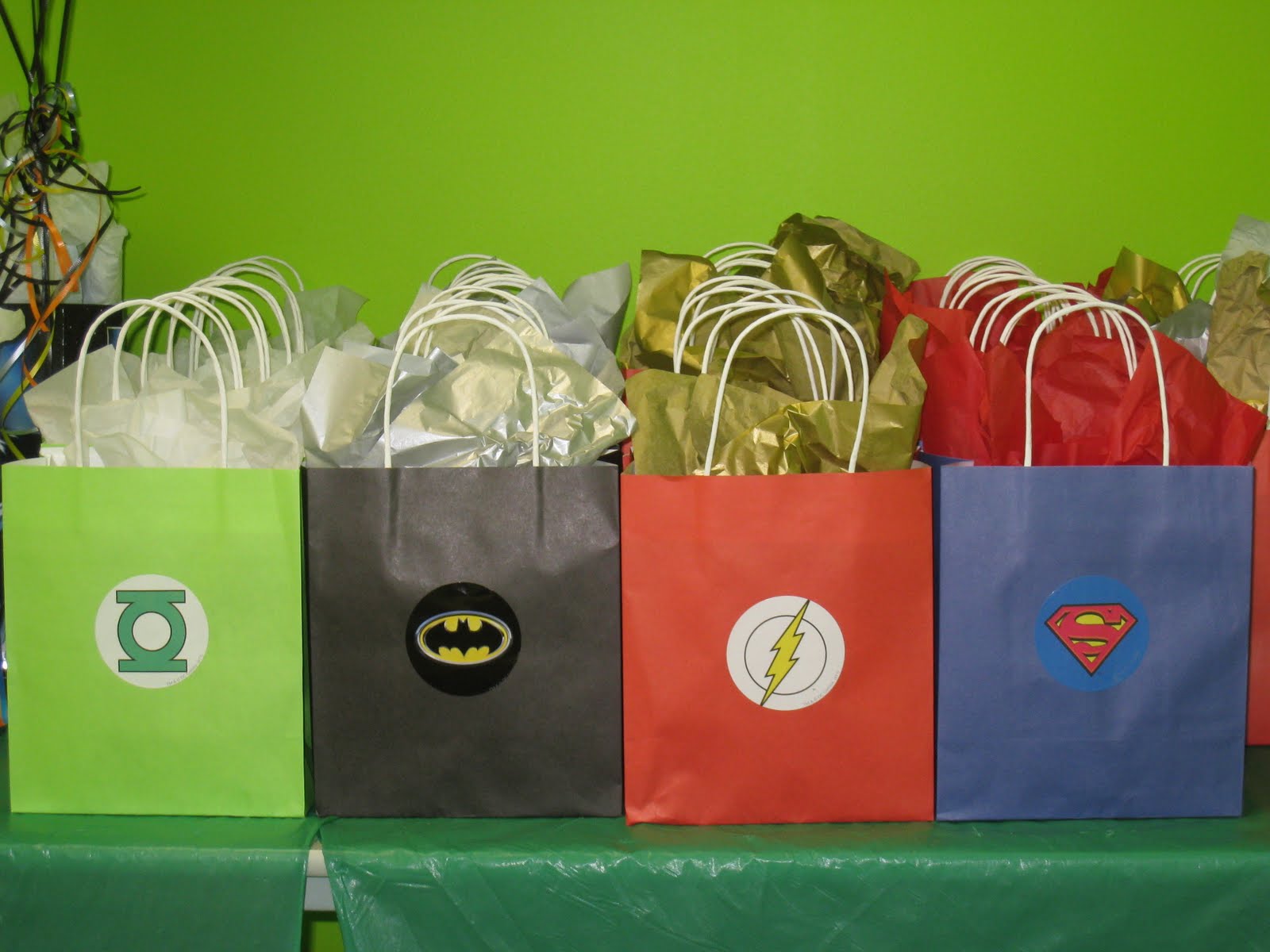 Mascara meets Matchbox: my Superhero party inspiration