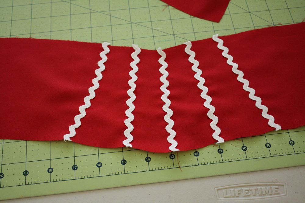 Jolly Holiday dress+cummerbund tutorial