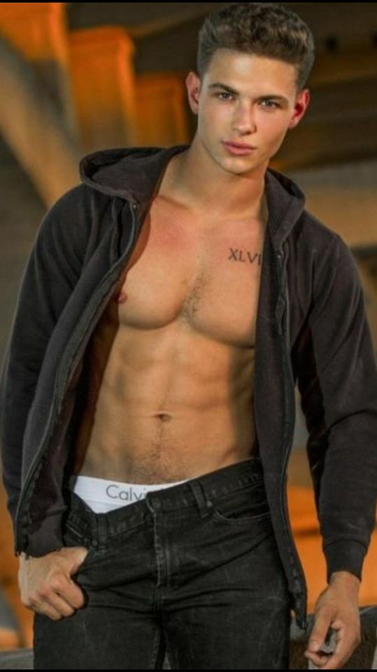 the beauty of male muscle: Colton