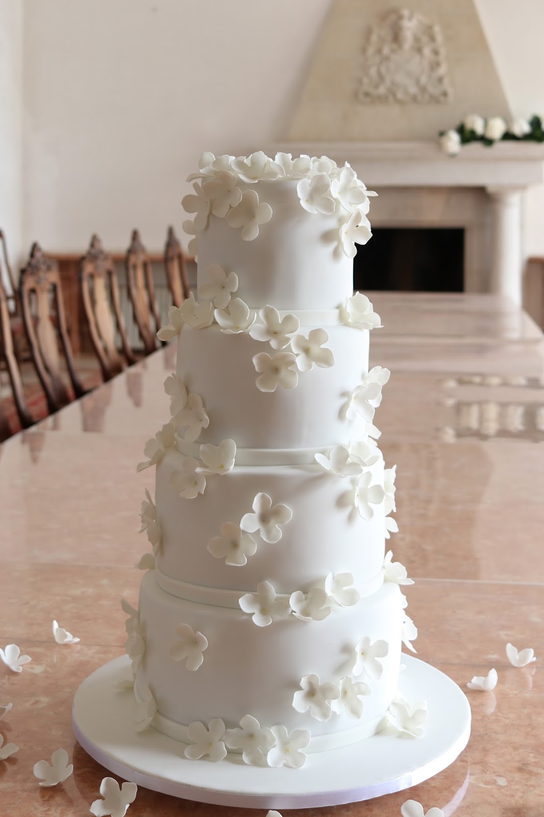 Bolo de Noiva Simplesmente Branco - Lara Correia, Cake Girl