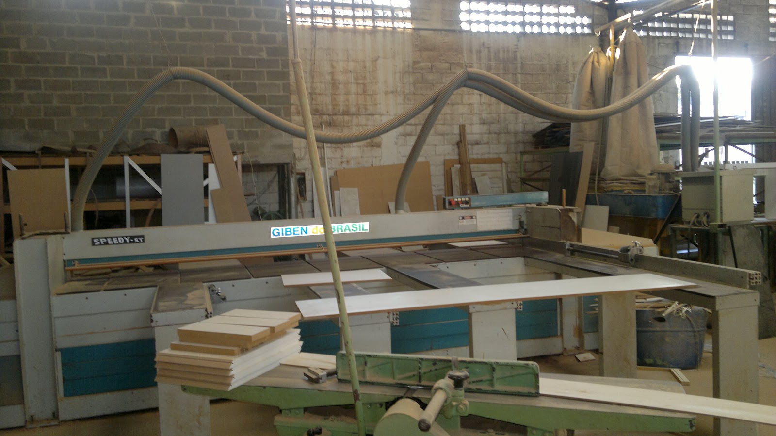 Colorplac Móveis Tel.3357-2100