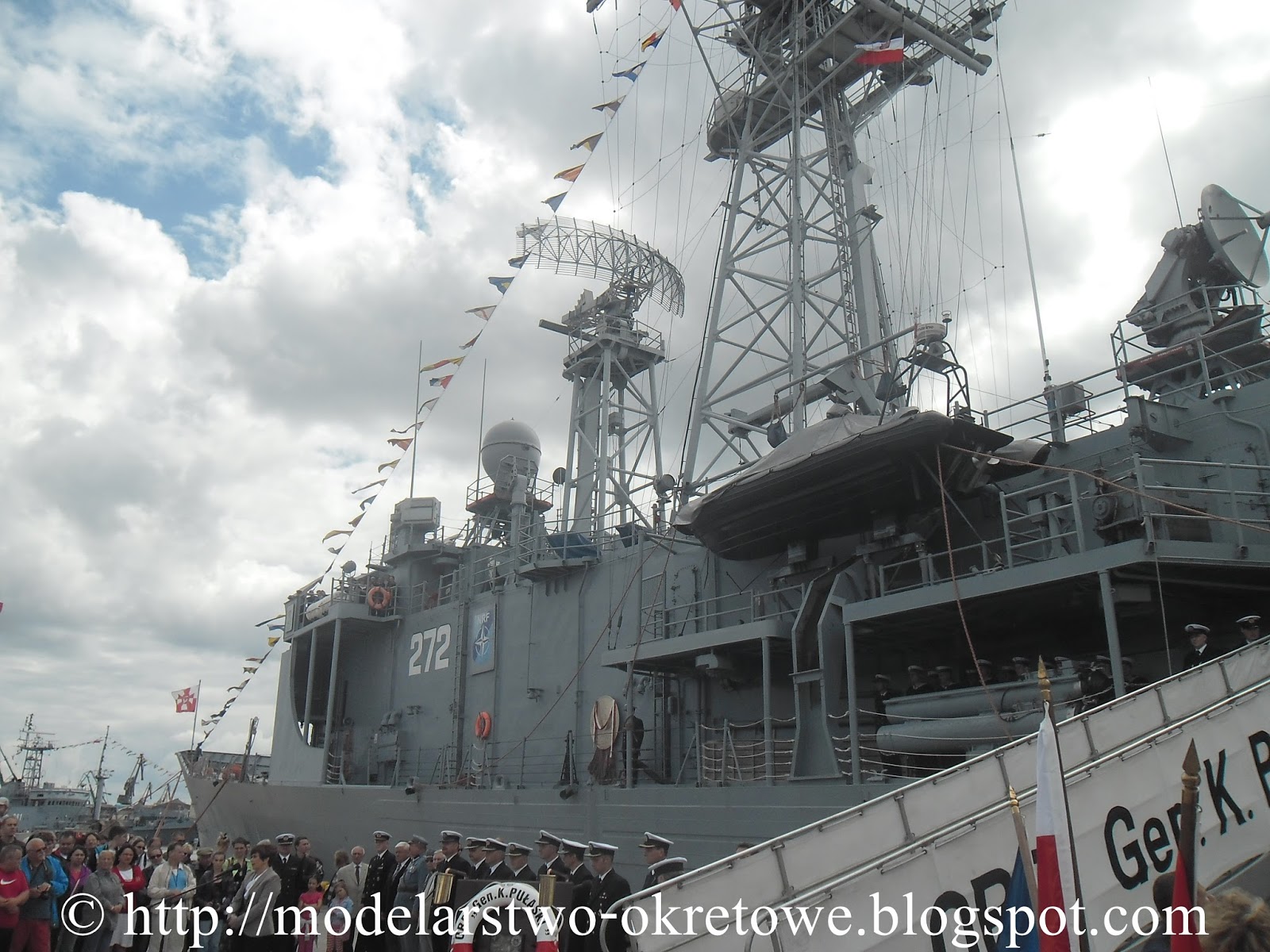 Modelarstwo okrętowe: Święto Wojska Polskiego - Wodowanie monety ORP ...