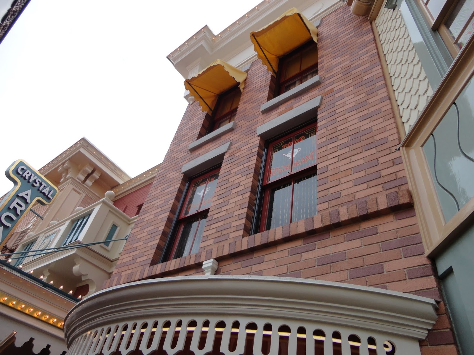 Disneyland: Main Street Crystal Arcade