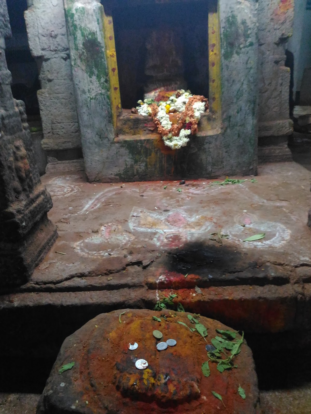 Indian Temple Timings: tirumala steps route pictures - alipiri mettu steps