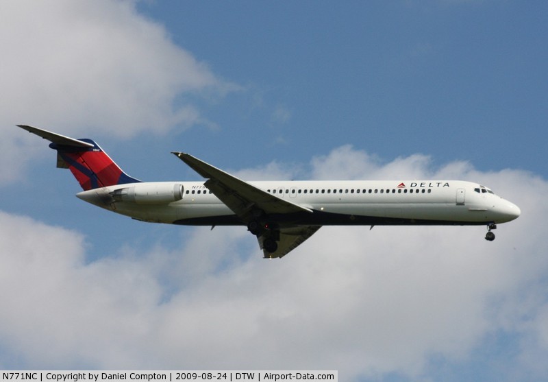 Test: Delta Douglas DC-9-50