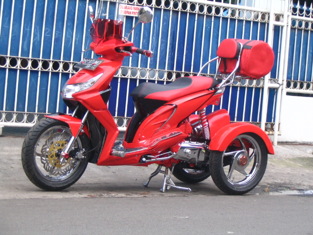 Doctor Matic Klinik Spesialis Motor Matic: HONDA BEAT roda tiga MIDDLE ...