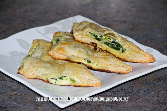Homemade International: Greek Spinach and Cheese Puff Pastry Triangles