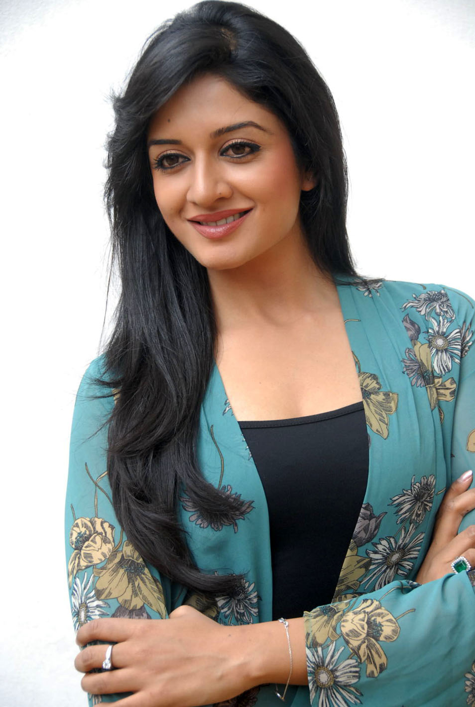 Vimala Raman Photoshoot in Black Dress | Tamil - Movies, Songs, Lyrics ...