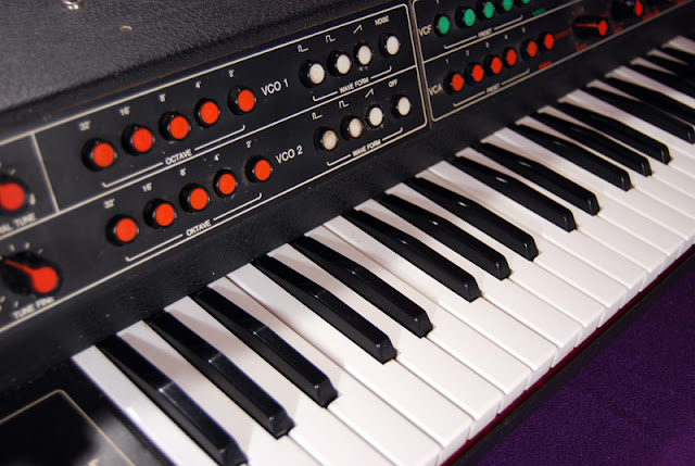 MATRIXSYNTH: VERMONA SYNTHESIZER SN 210641 VINTAGE ANALOG GDR DDR GERMAN