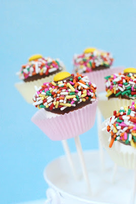 Anderson MOPS: getting crafty: marshmallow pops