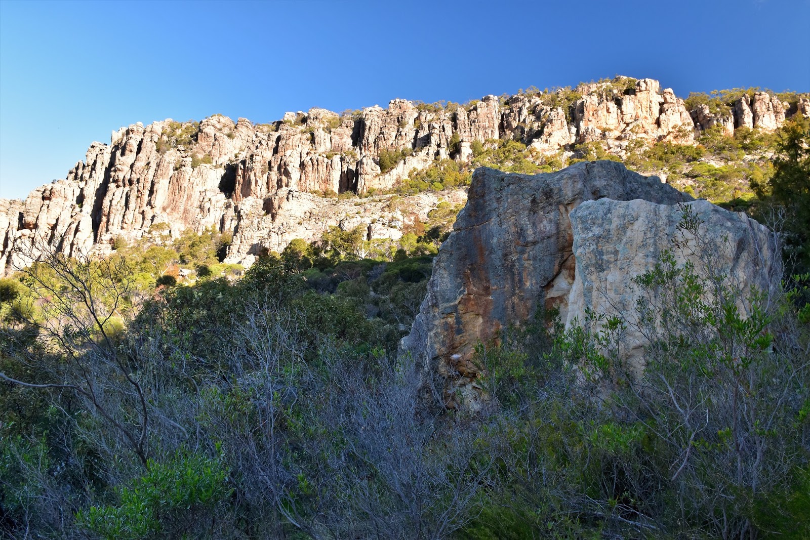 Goin' Feral One Day At A Time: Mt Arapiles Circuit, Mt Arapiles-Tooan ...