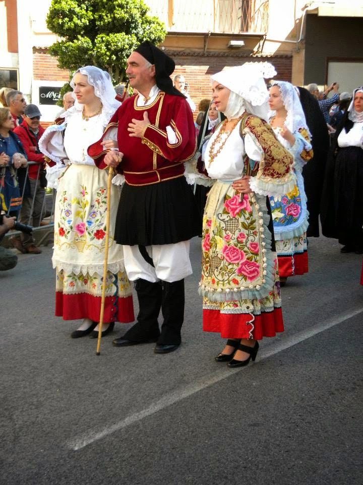 Sardinian Traditional Clothing - Page 11 - Sardinian People