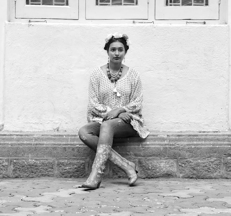 { E.D.I.T.O.R.I.A.L} FRIDA ~ The Fleamarket Queen