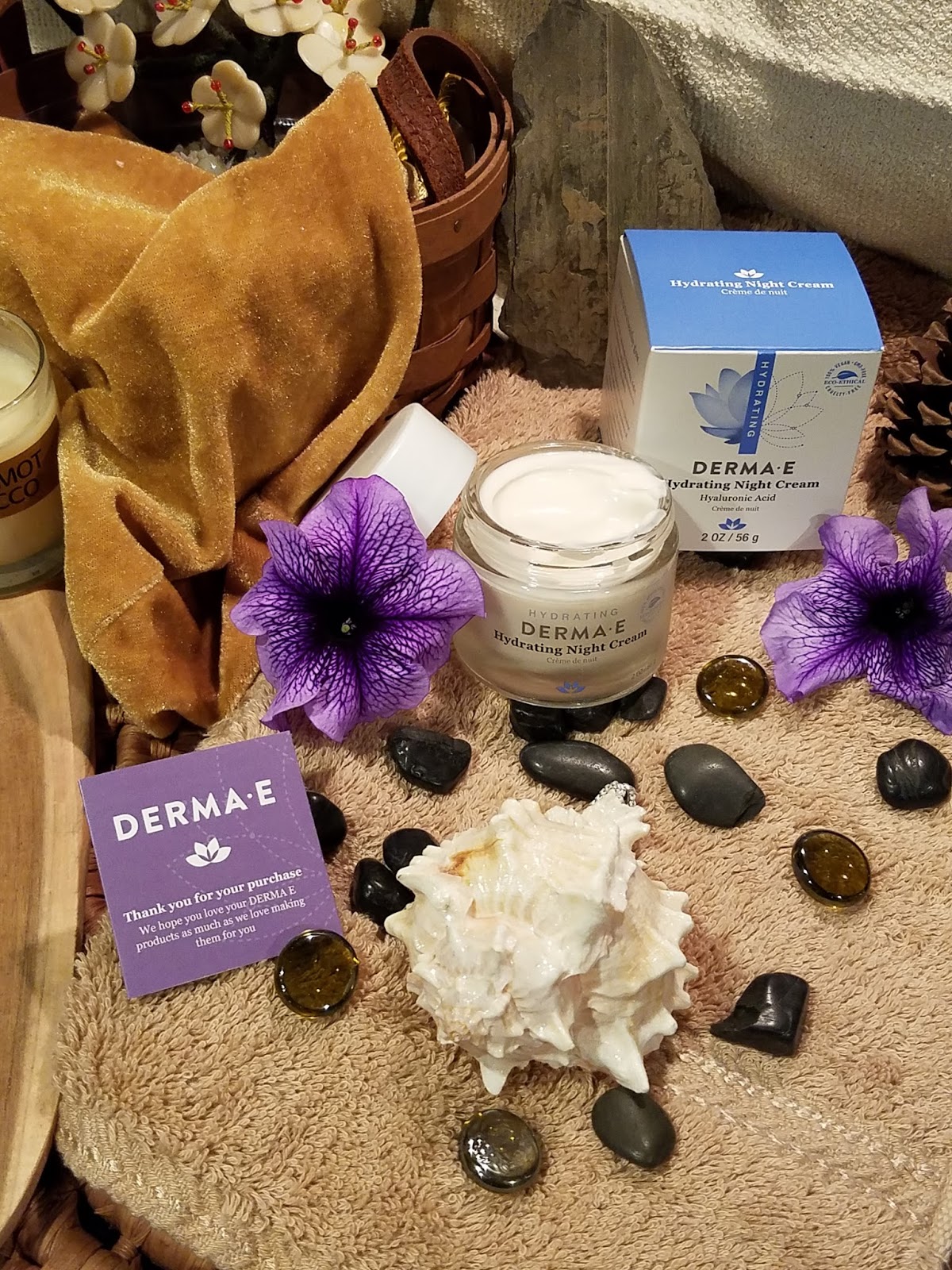 Missy's Views : A look at Derma-E's New Look!