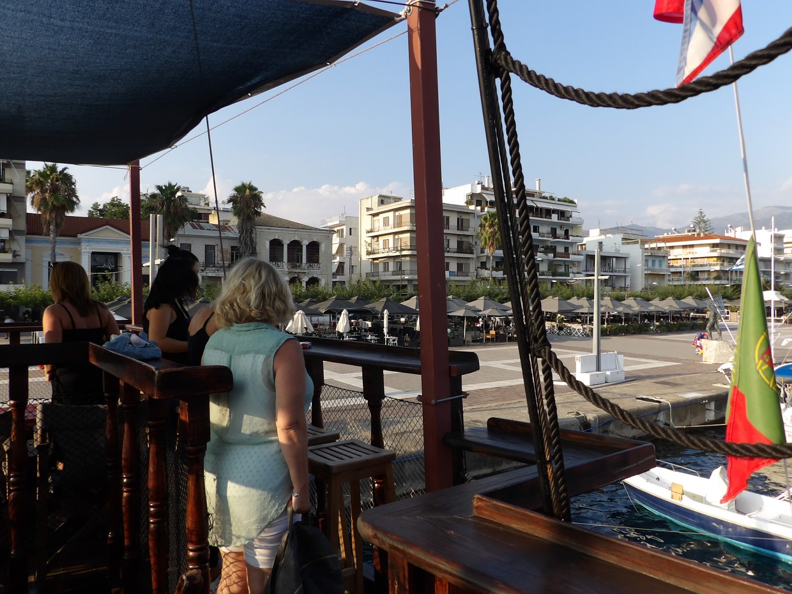 επι-δεξιος (ψάλτης): Με το ALBATROS στον Μεσσηνιακό κόλπο!!!