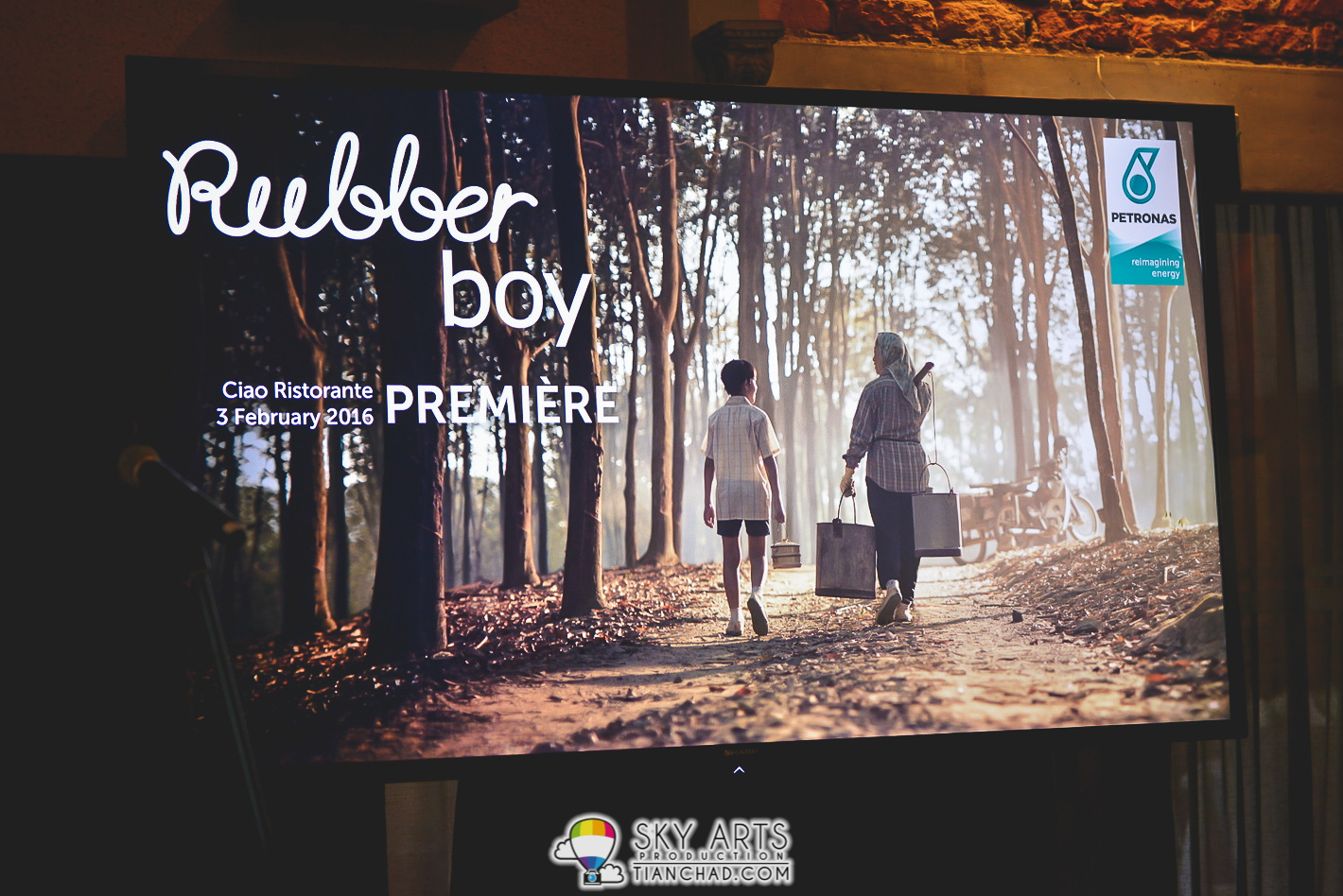 PETRONAS 2016 CNY Video "Rubber Boy" & Thoughtful Coffee Break