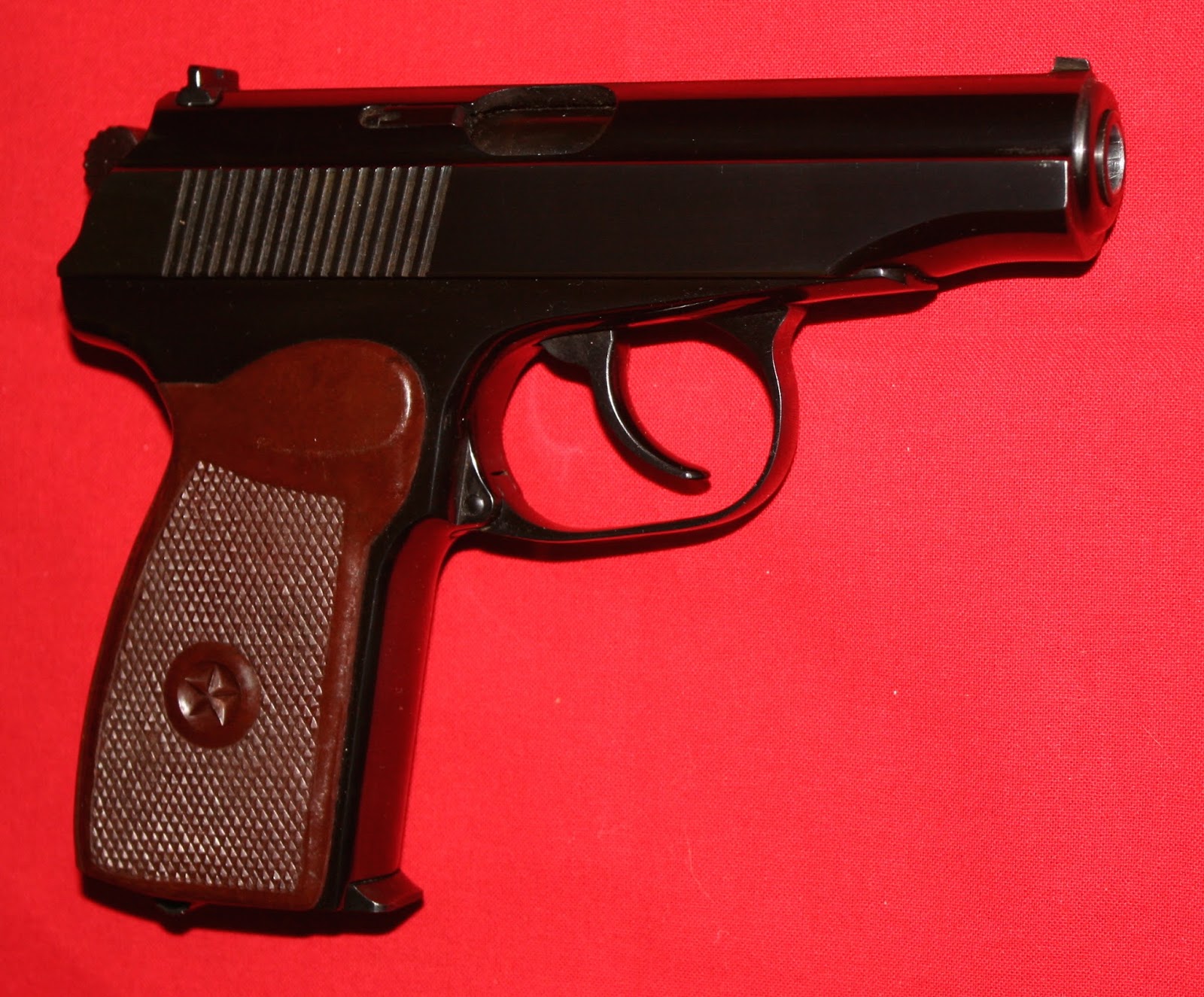 Arnhem Jim: An Interesting Makarov Pistol - Open to Conjecture