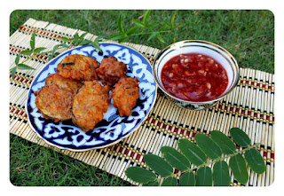 Gawal Mandi: Allo Bukharay ki Chutney - Pakistani Style Plum Sauce
