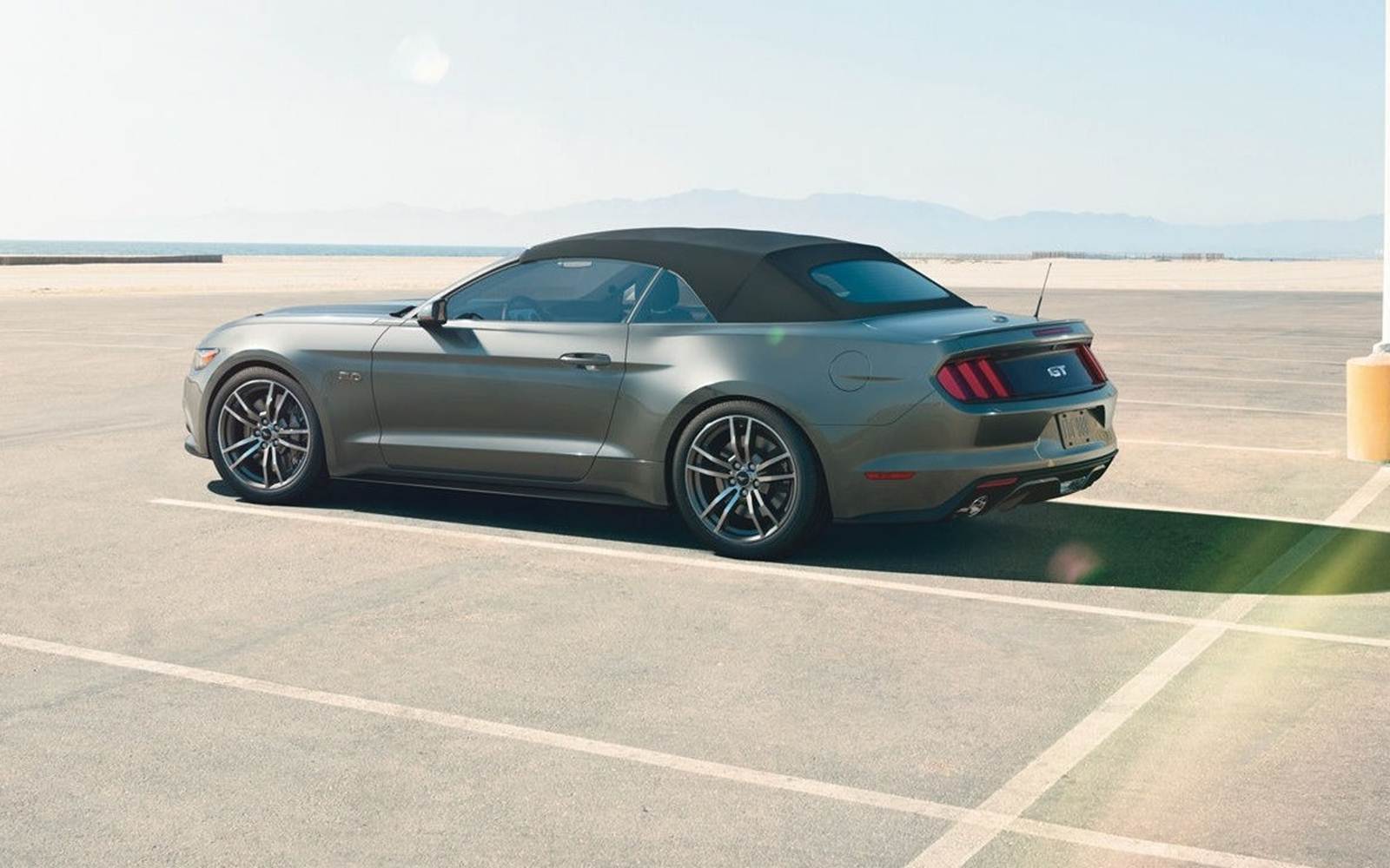 Novo Mustang Conversível 2015: primeiras fotos