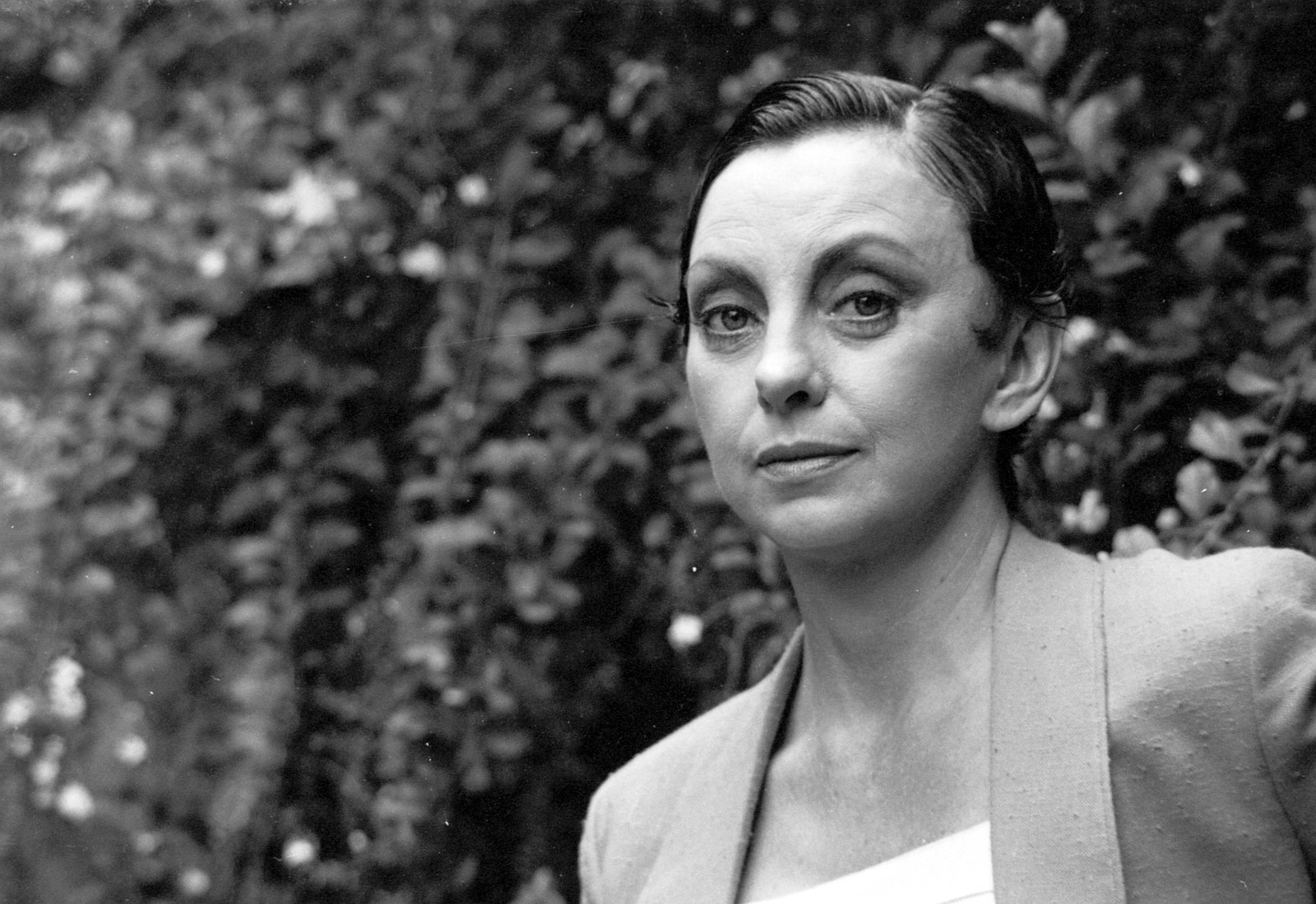 Morre aos 92 anos, a atriz Beatriz Segall, conhecida pela personagem ...