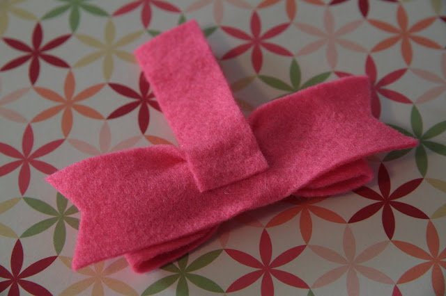 simple Serendipities: Felt Bow Tutorial
