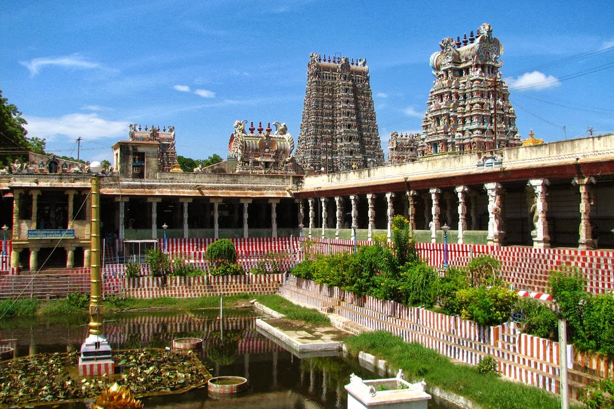INDIA ON WHEELS - A trip for pleasure!: Madurai Temple