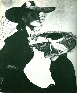 STYLE FACTS: Images from the past - Jean Patou 1887 - 1936 Paris, France