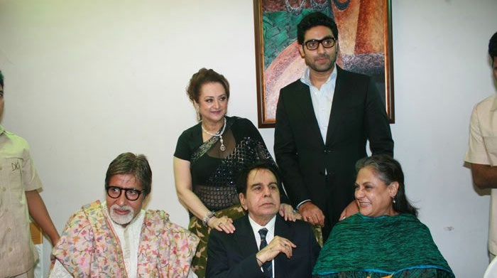 Wallpaper Pick: TaTa Tuesday - The Barbi Twins