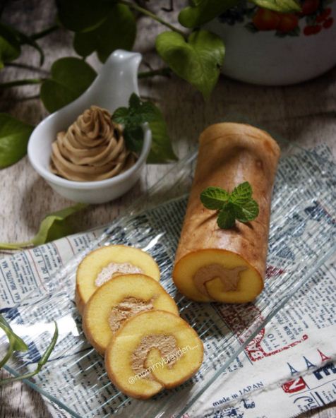 Resep & Bahan Baku Roti Bolu Gulung Mocca Spesial - RESEPKUEKOMPLIT.COM