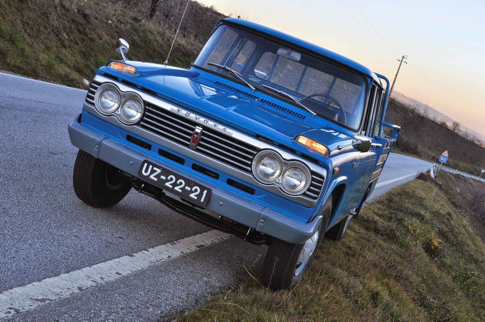 Toyota Stout - Auto Vintage | Revista de Automóveis Clássicos