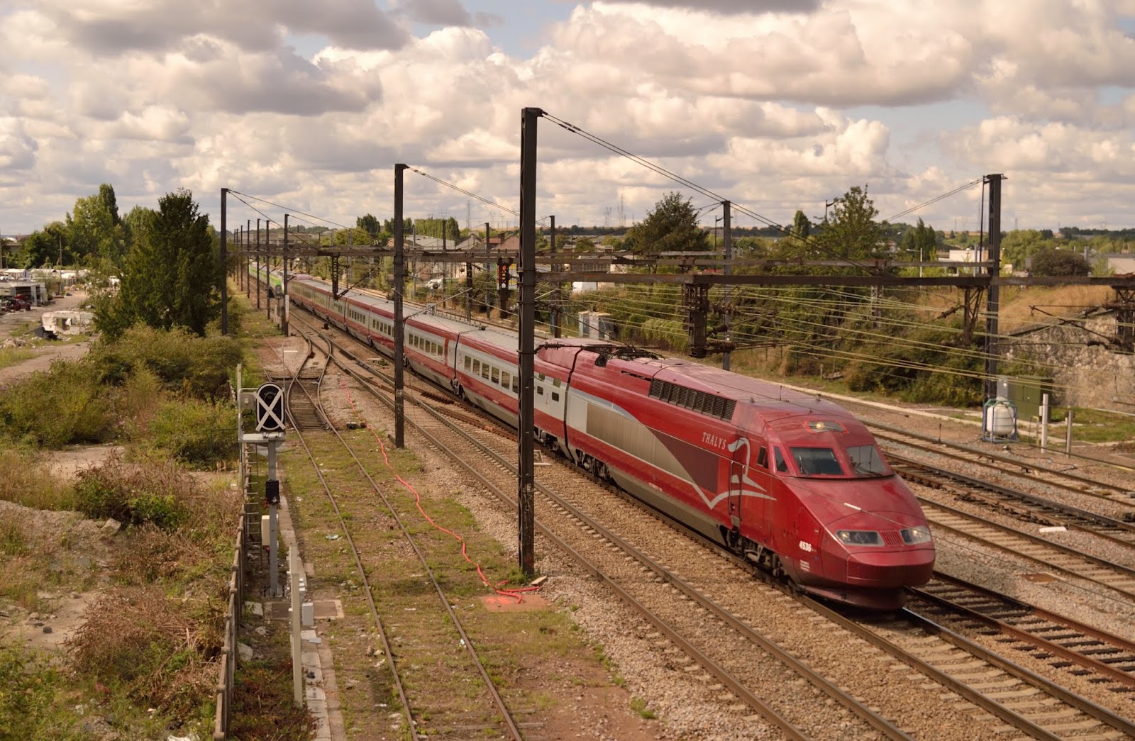 LA PASSION DU TRAIN: à Creil , en Août 2018 avec Tarek