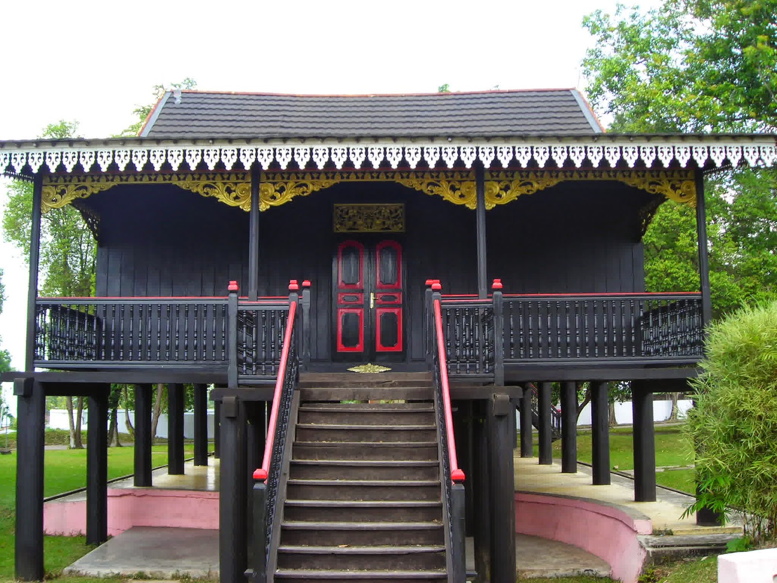 5 Contoh rumah adat beserta penjelasannya | Contoh Rumah Minimalis